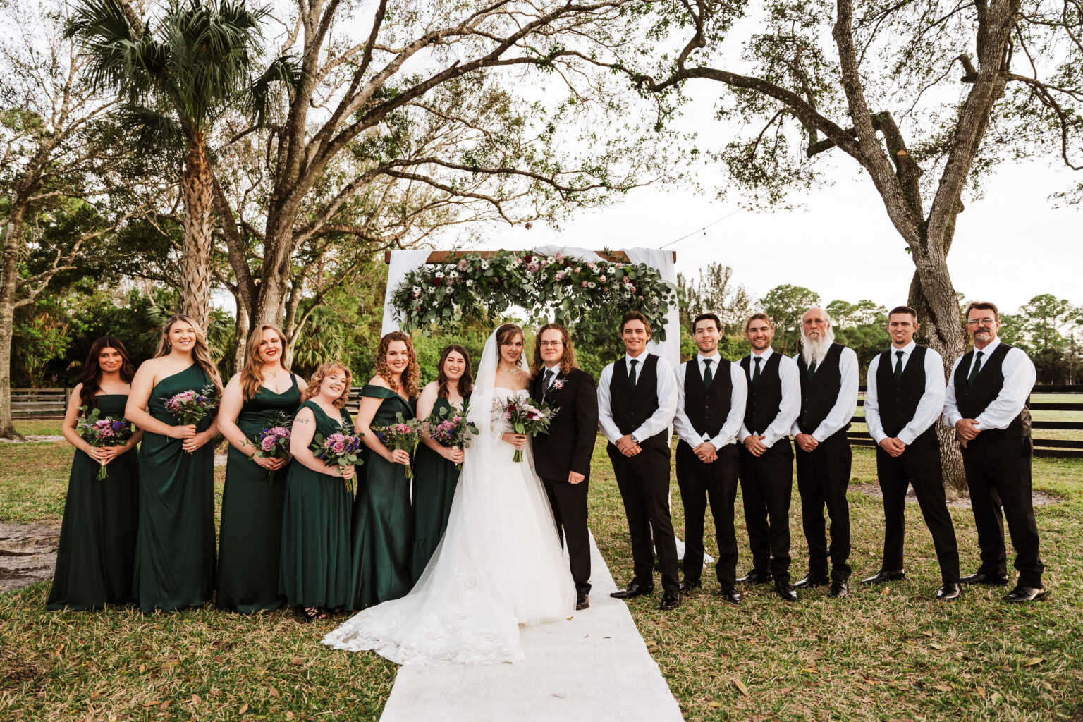 25 Photo Pose Ideas for Couples - Lady Jean Ranch